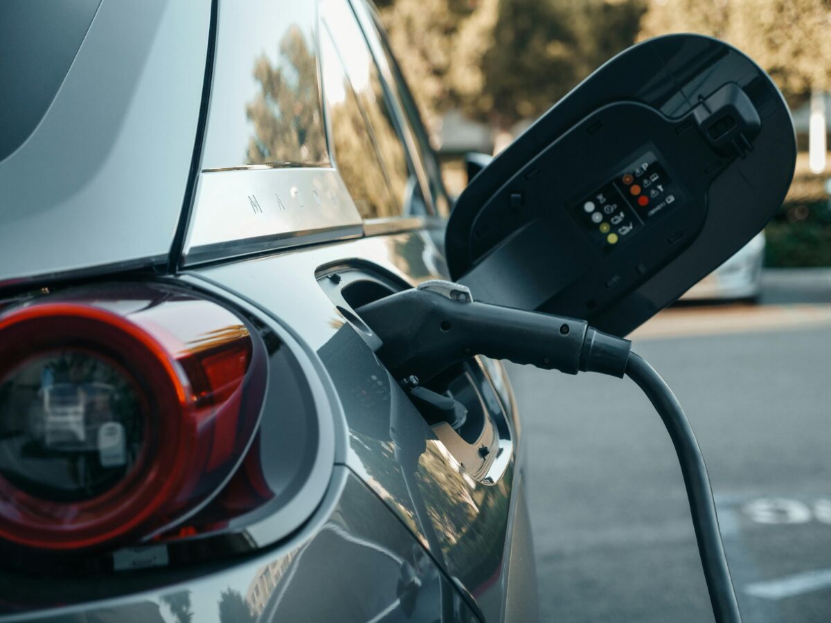 Ministers issue new guidance on cross-pavement solutions for electric ...